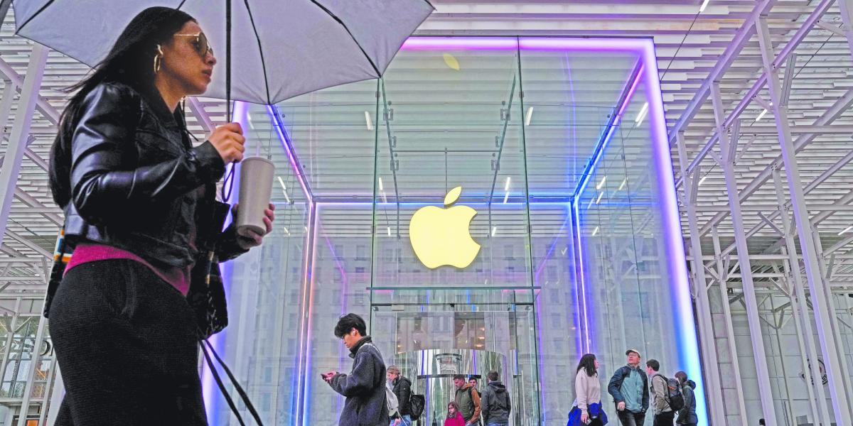Apple pierde casi 1 billón de dólares desde su máximo