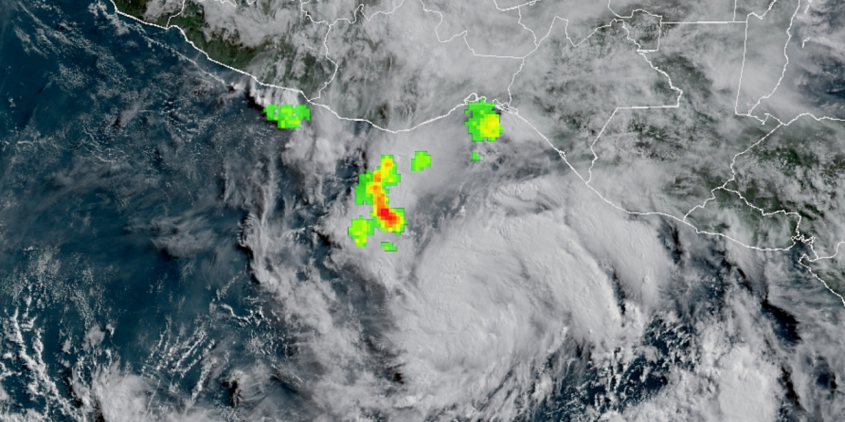 La tormenta Erick se aproxima a las costas del Pacífico mexicano