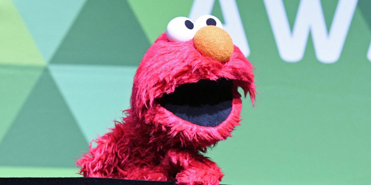 Elmo sufre hackeo en X con mensajes antisemitas y ataques a Trump