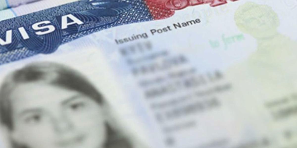 Juez declara que cuota de 100,000 dólares a visas H-1B impuestas por ...