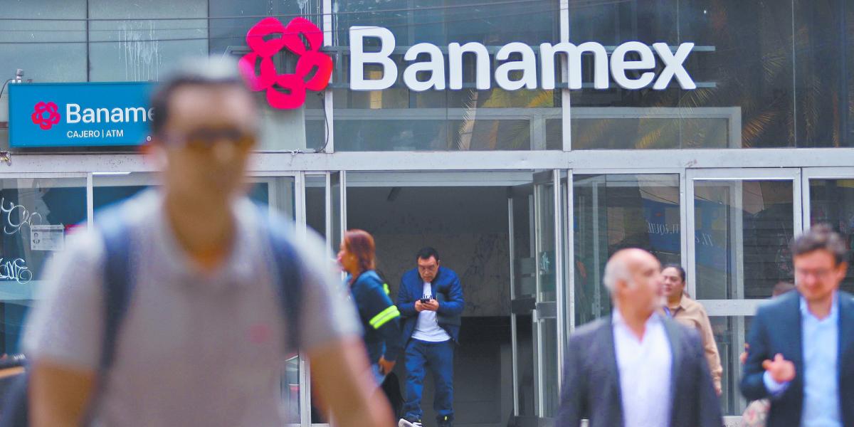 Citi estudia vender más participación de Banamex antes de una OPI