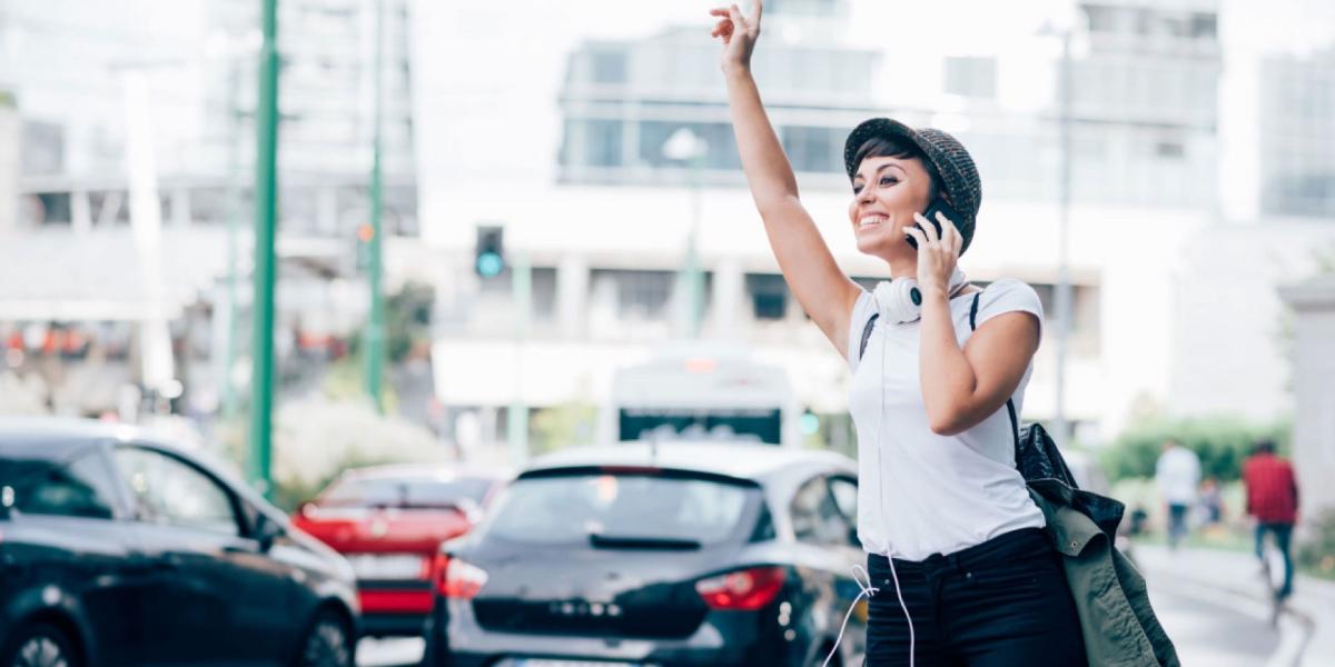 Uber afirma que ya puede llevar y recoger a pasajeros en los ...