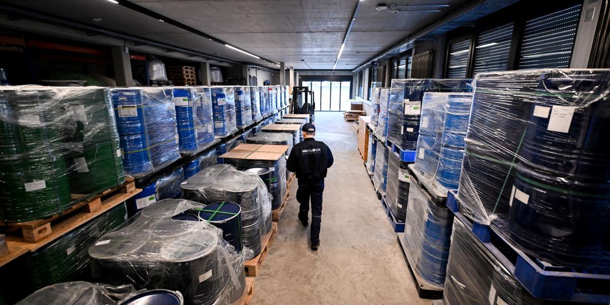 China suspende la prohibición de exportar tres metales raros a Estados ...