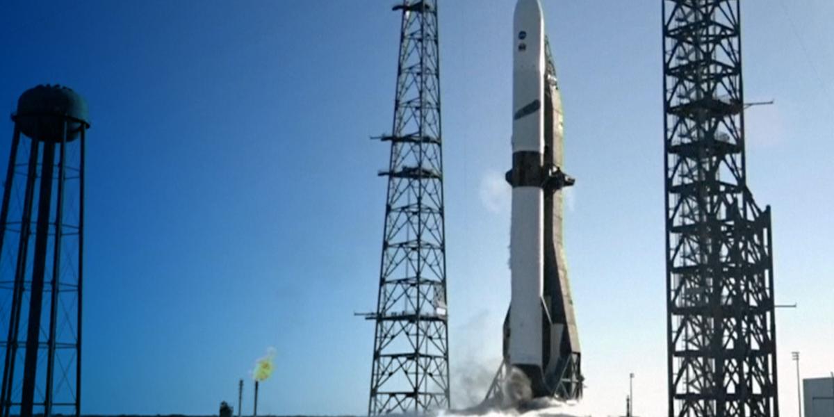 Blue Origin de Jeff Bezos lanza su gran cohete en misión de la NASA a Marte