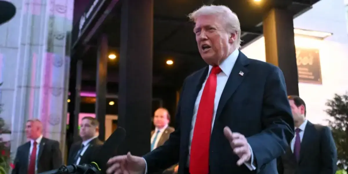 Trump pide al Departamento de Justicia investigar lazos de Epstein con ...