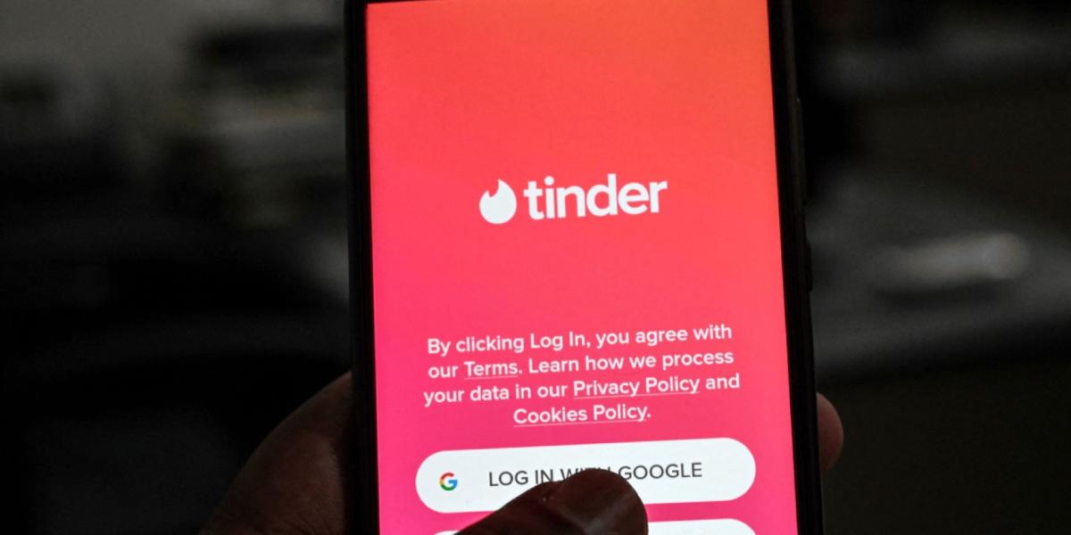 Georgia libera al estafador de Tinder y cierra su caso "definitivamente"