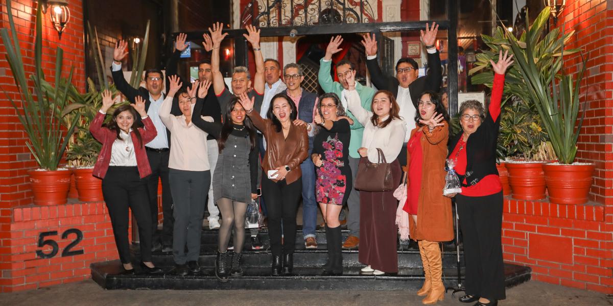 Tony Roma’s celebra el 24° aniversario de Club El Economista junto a ...