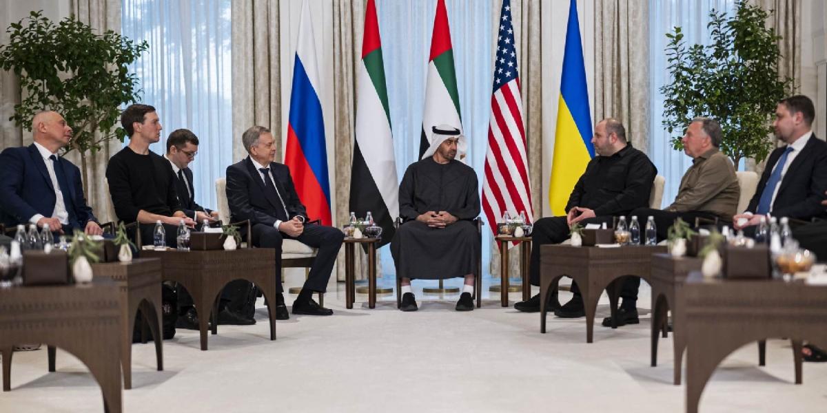 Avanzan conversaciones entre Kiev, Moscú y Washington