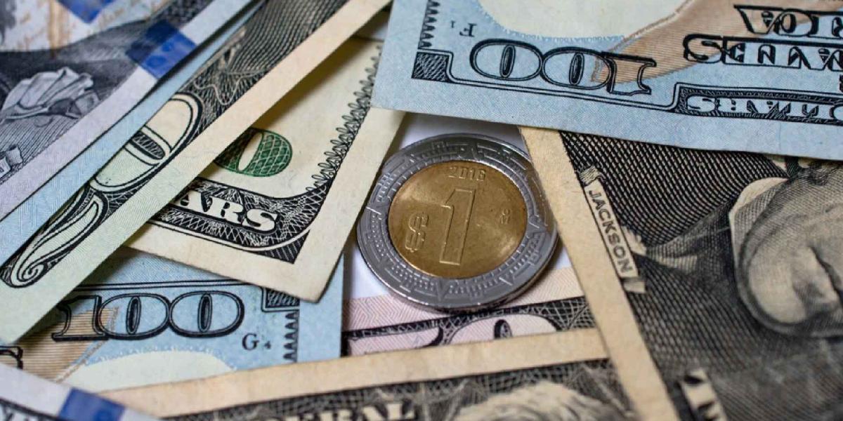 Peso cae antes del anuncio de la Fed