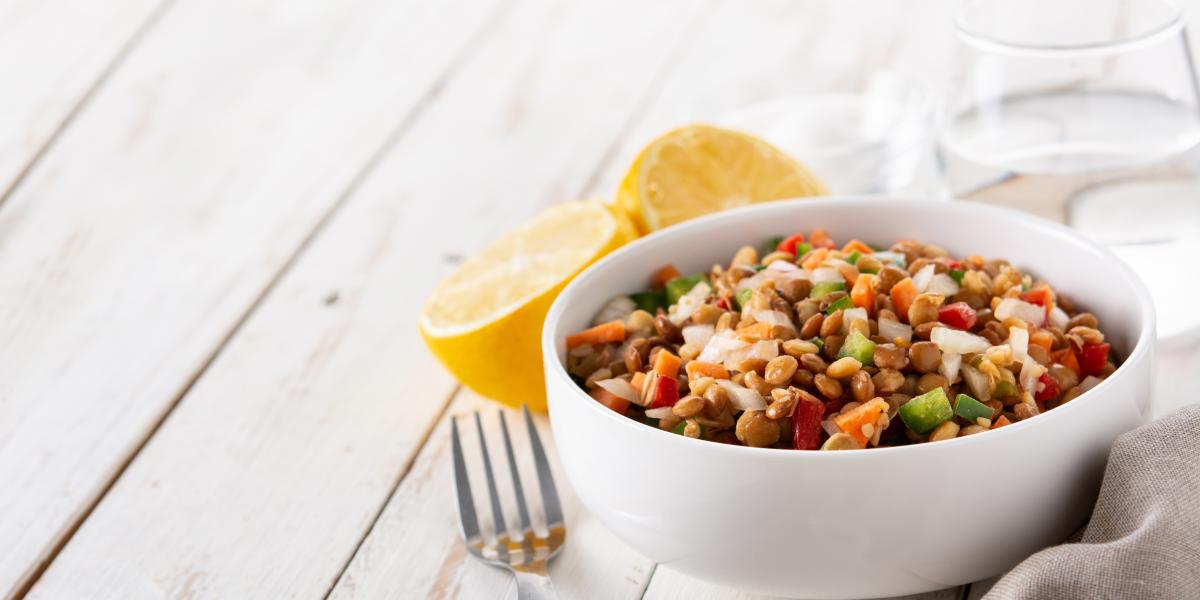 Ceviche sin pescado: Recetas frescas con lentejas, garbanzos y champiñones