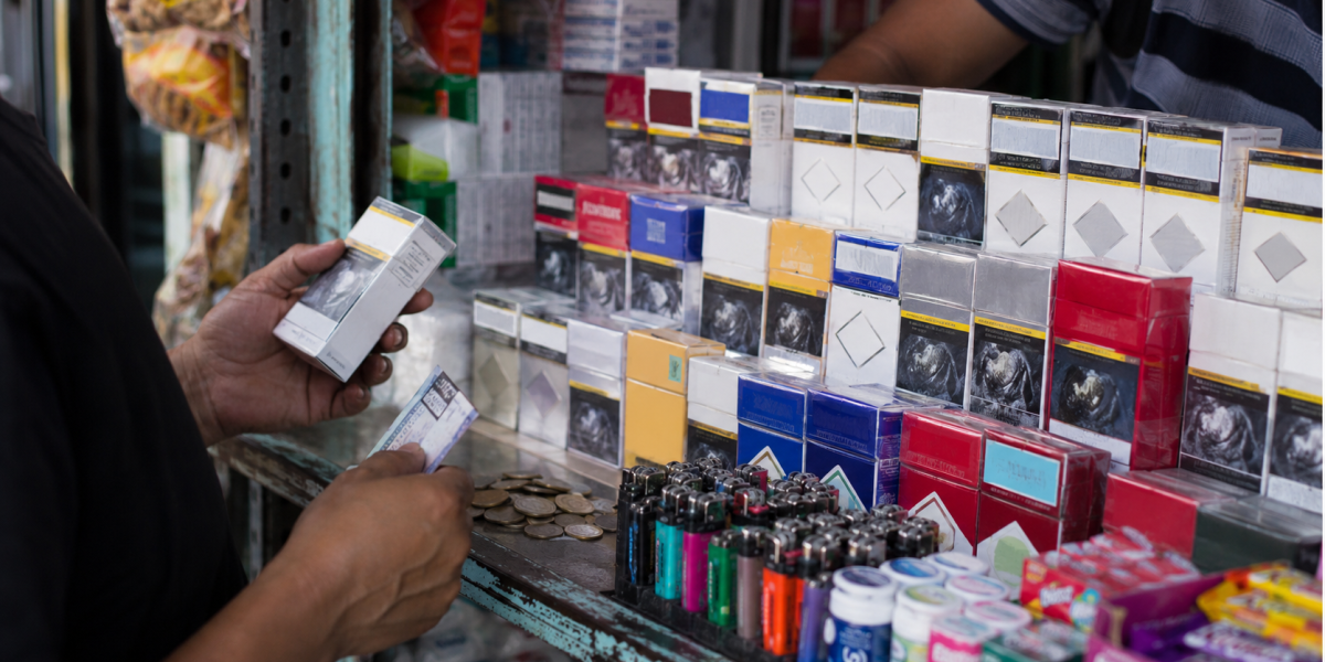 Cofepris alerta sobre comercialización de cigarros ilegales