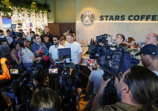 "Stars Coffee" debuta en Rusia