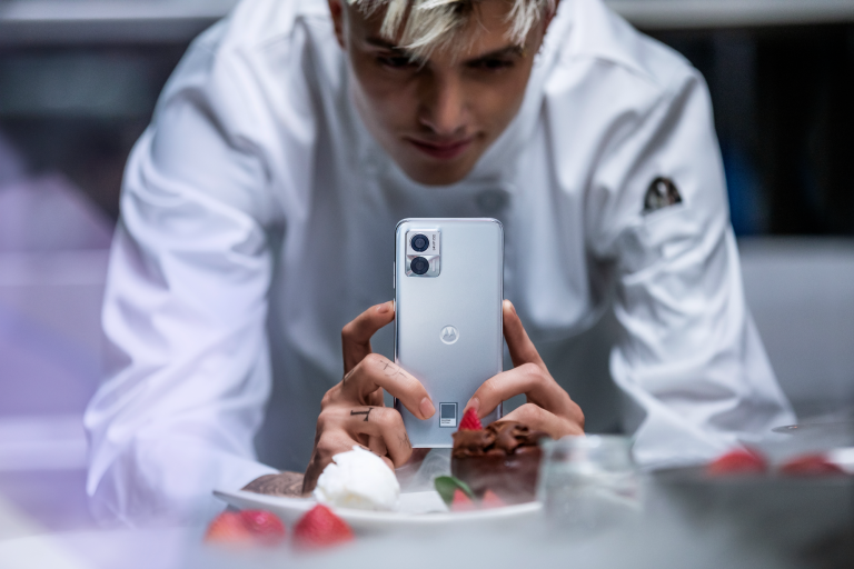 Conoce los tres nuevos dispositivos de la familia Motorola edge